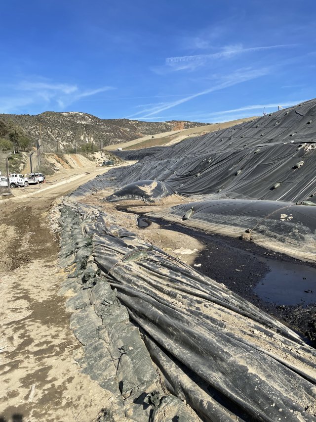 Noxious landfill in Castaic stops operating
