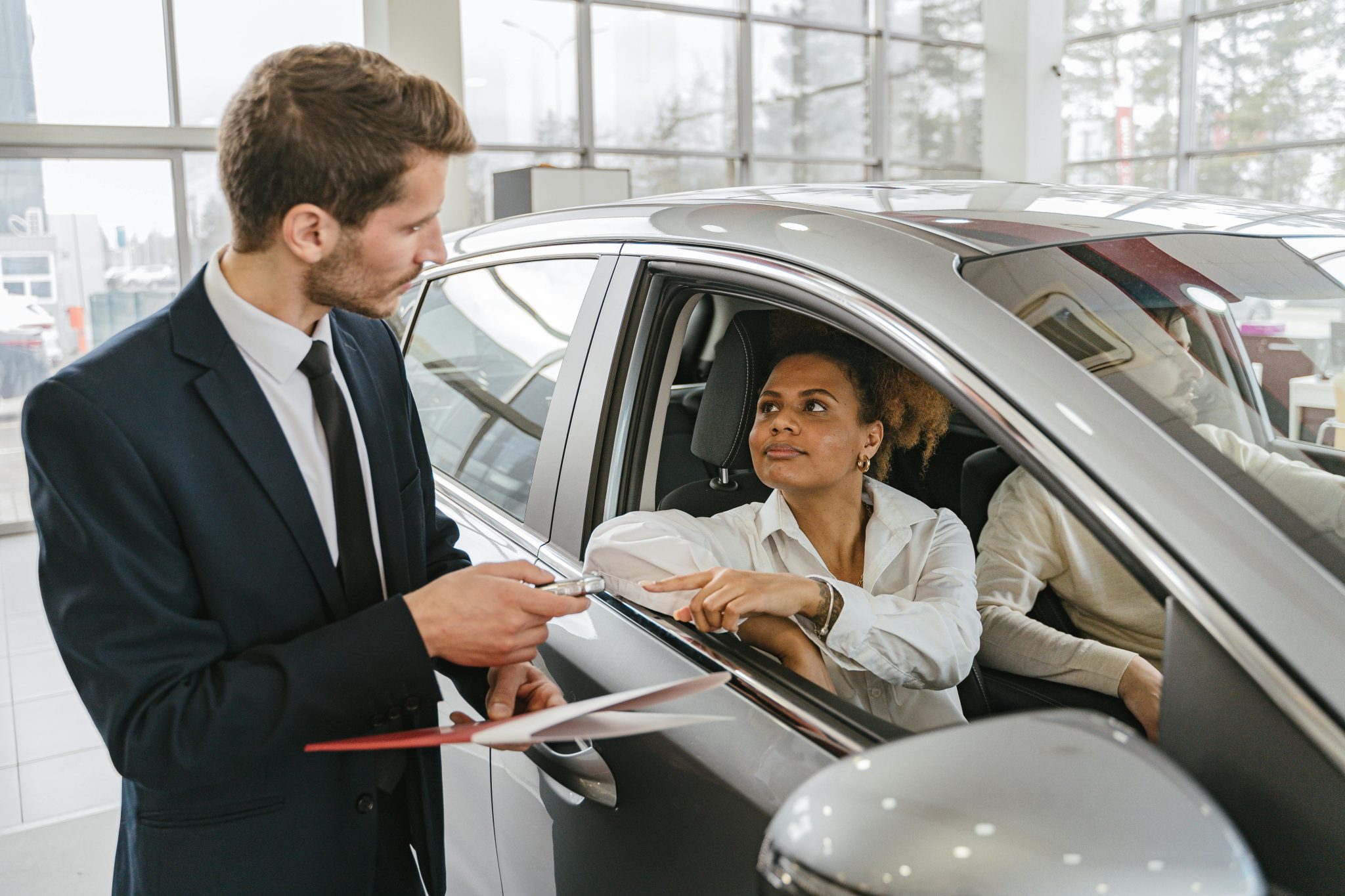 Experts warn against car dealership 'yo-yo' finance scam